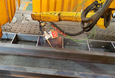 Seam Tracking System in Welding and Cutting: Intelligentlaser
